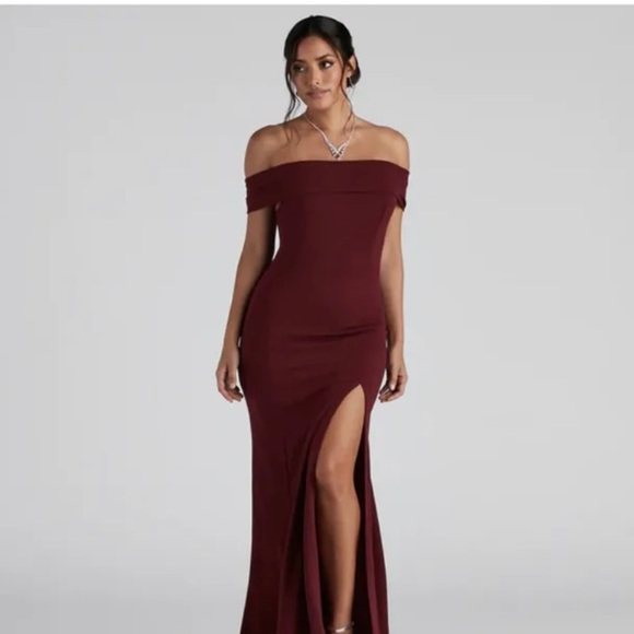 Windsor | Dresses | Windsor Burgundy Prom Dress Nwt | Poshmark